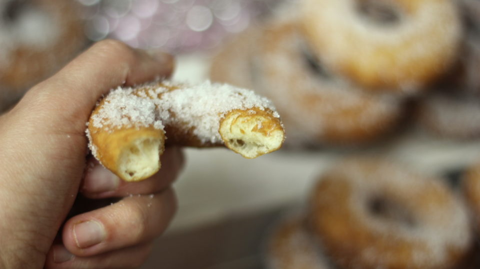 Loukoumas -griechische Donuts - Nia Latea