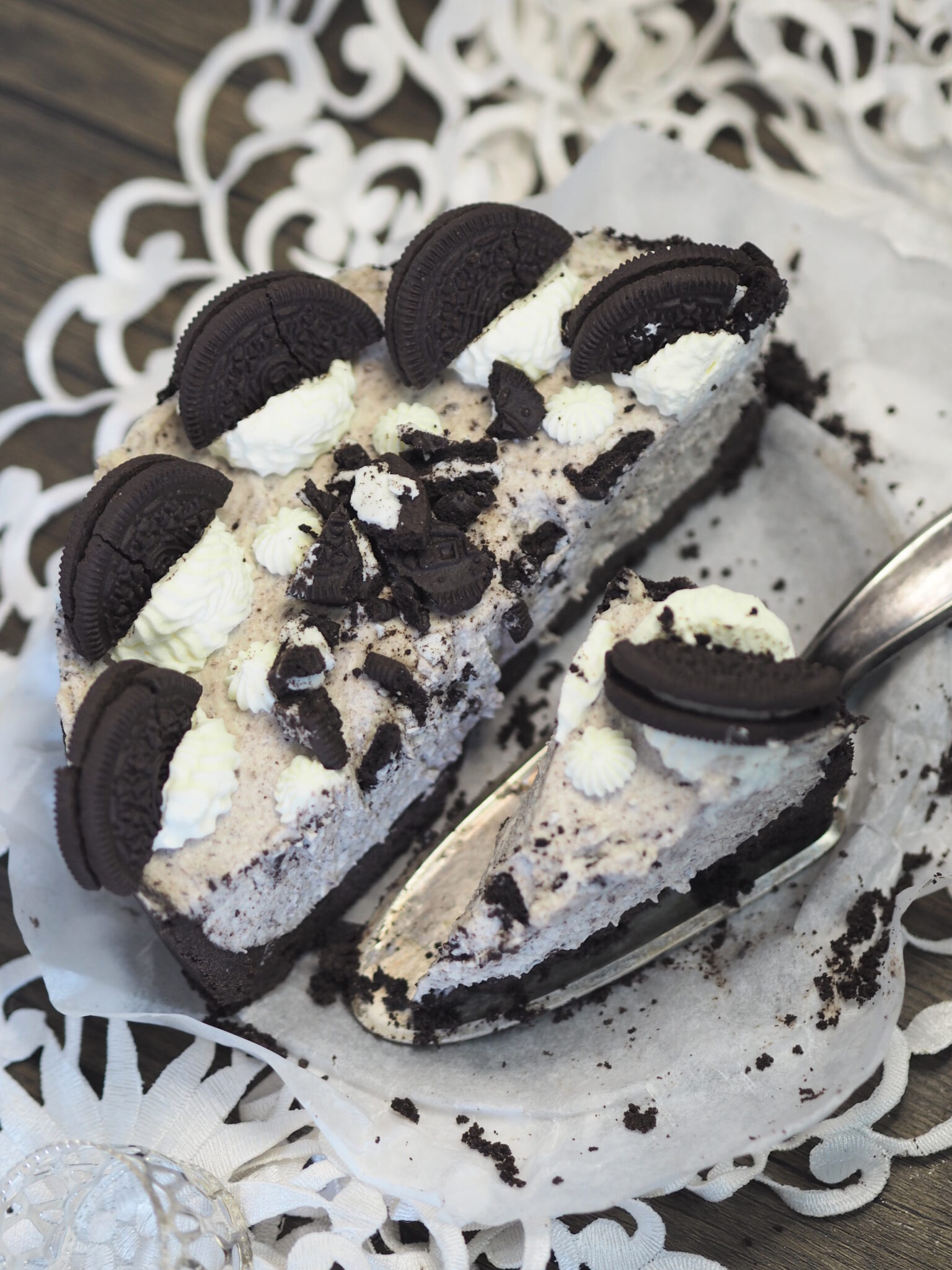 Coole Oreo-Torte I aus dem Kühlschrank I einfaches Rezept - Nia Latea